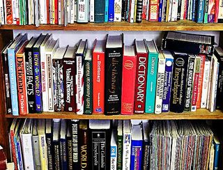 Help! What kind of English dictionary should I use?